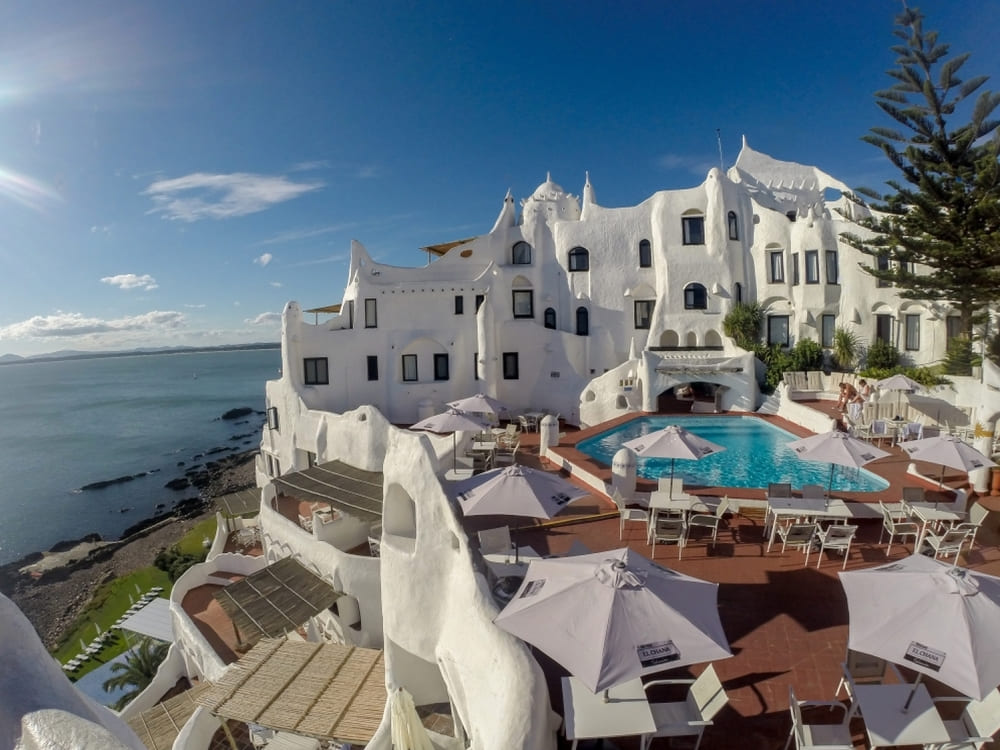 【Punta Ballena 🐋】Descubre un verdadero paraíso costero - Emigrar hoy